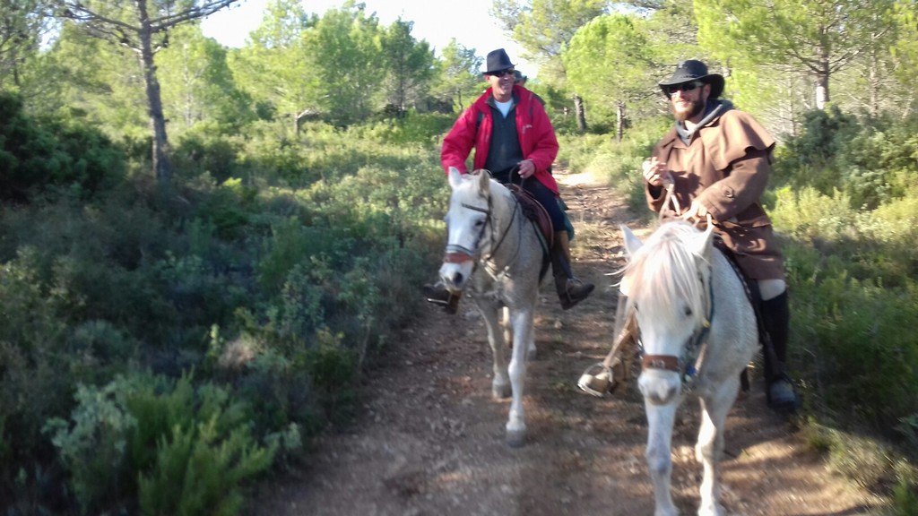ASSOCIATION LE CHEVAL DES TERRES ROUGES